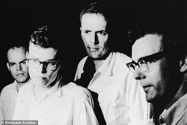 Incredible Story of Vietnam War Hero Who Survived 12 Hours Adrift at ...